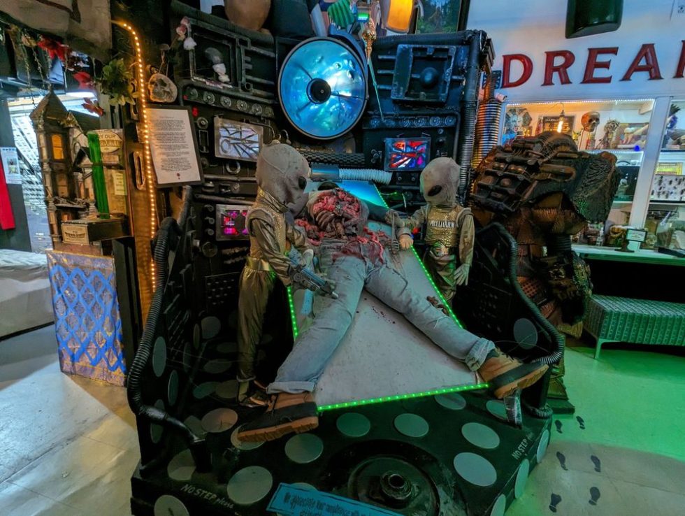 Portland's Freakiest Museum Delivers Weirdness In Spades, And We Kind ...